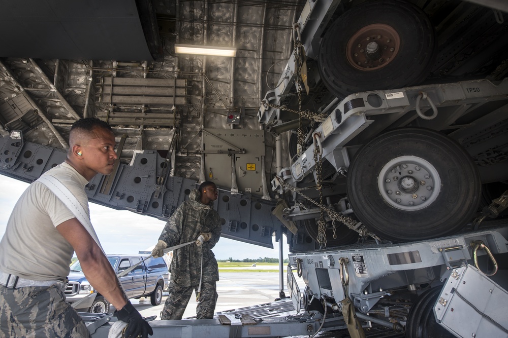 DVIDS - Images - Loadmasters prepare units to deploy [Image 10 of 11]