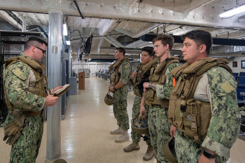 DVIDS - Images - anti-terrorism force protection exercise [Image 4 of 5]