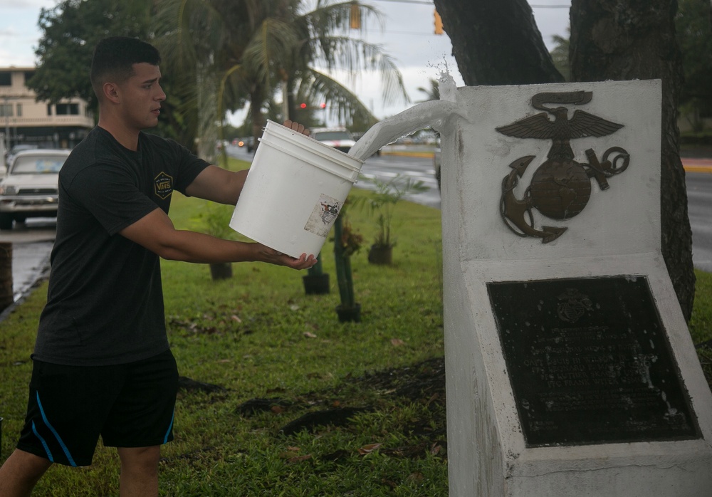DVIDS - Images - Marines give a helping hand [Image 4 of 4]