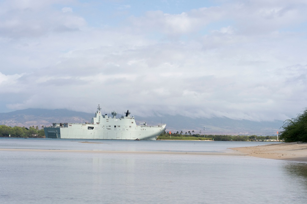 DVIDS - Images - HMAS Adelaide Completes RIMPAC [Image 2 of 2]