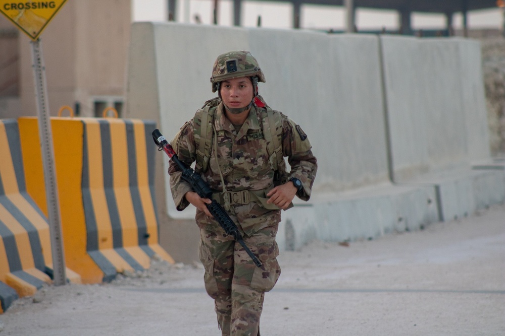 DVIDS - News - Area Support Group-Qatar Soldiers complete air assault ...