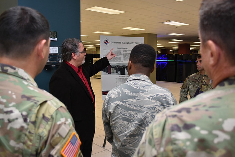 DVIDS - News - Army & Air Force Exchange Welcomes 11 Soldiers, Airmen ...