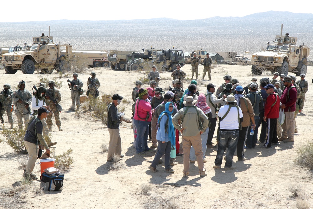 DVIDS - Images - 213th Regional Support Group Soldiers train with ...