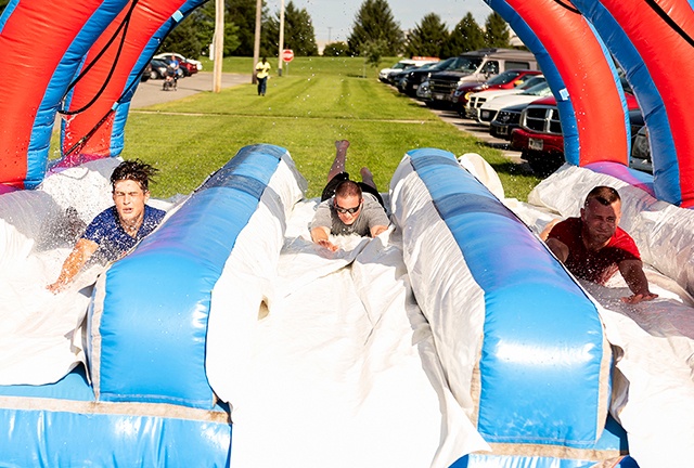 DVIDS - Images - Racers slide into victory [Image 2 of 2]