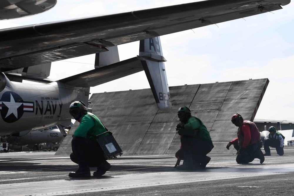 DVIDS - Images - 180905-N-EA818-0197 [Image 4 of 14]