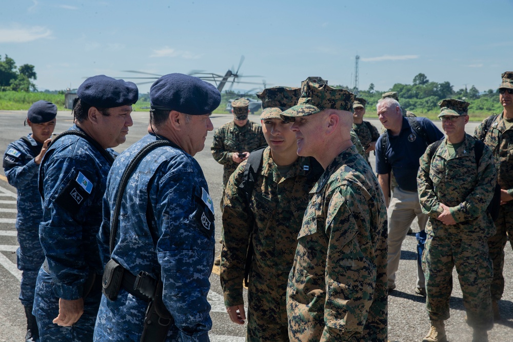 DVIDS - Images - MARFORSOUTH CG VISITS PUERTO BARRIOS [Image 2 of 6]
