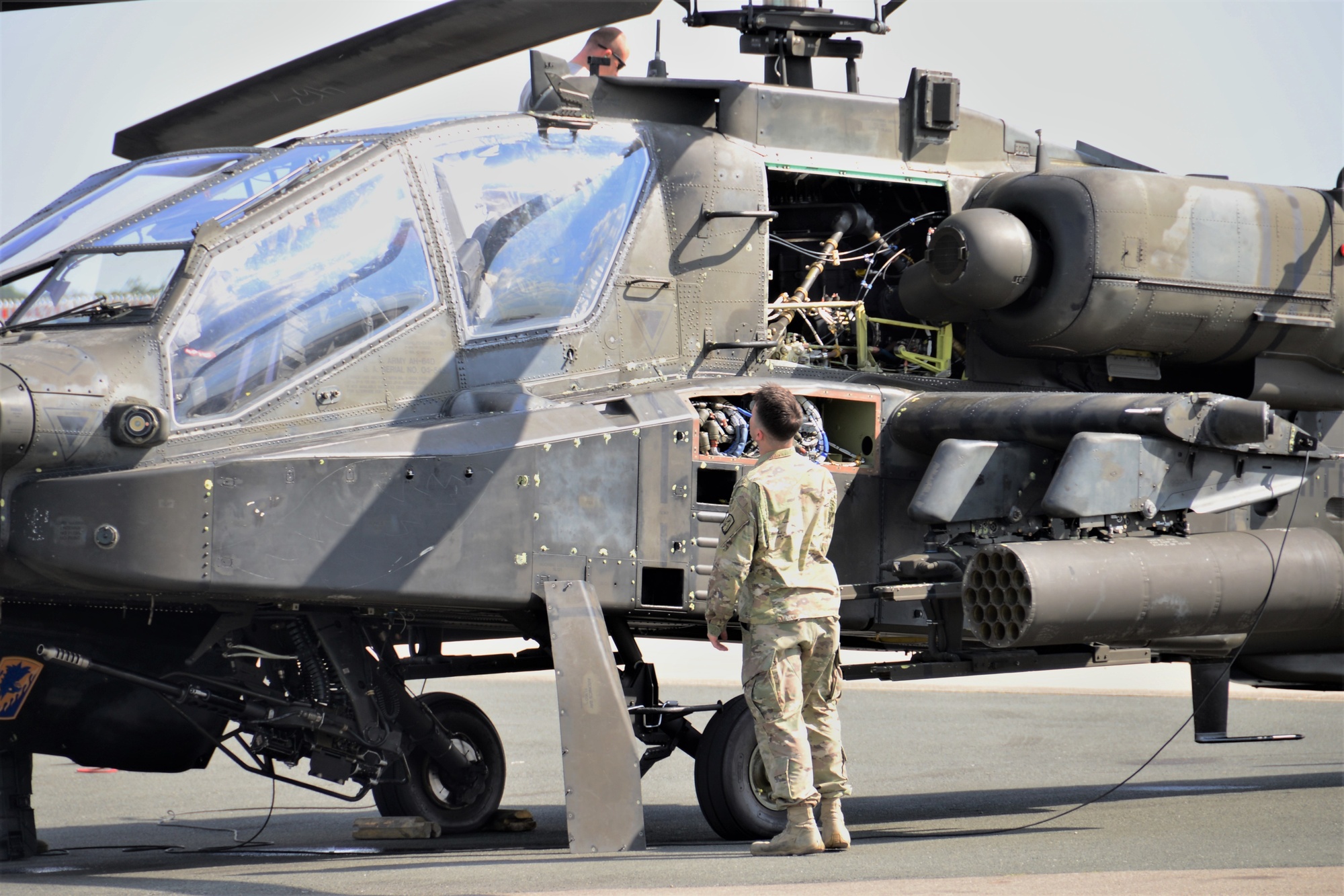 Apache Longbow Helicopter Attack