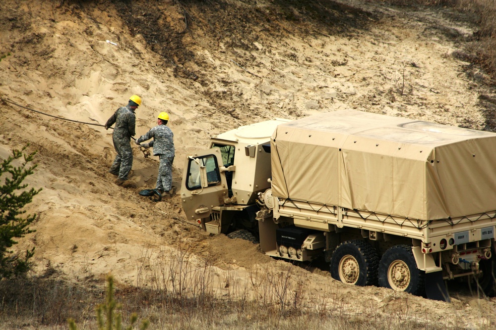 DVIDS - News - Photo Essay: Training look-back -- 2015 Vehicle Recovery ...