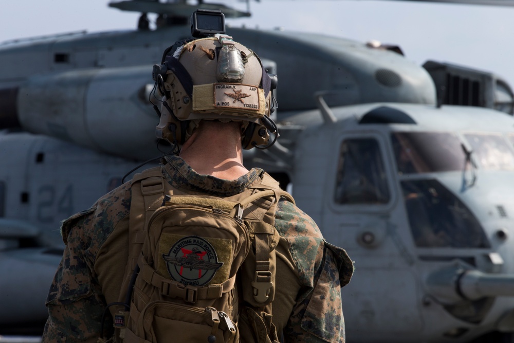 DVIDS - Images - 31st MEU Marines hone fast rope capabilities [Image 11 ...