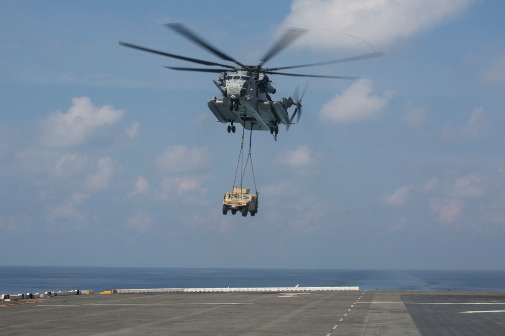 DVIDS - Images - 31st MEU Marines rehearse HST training aboard Wasp ...