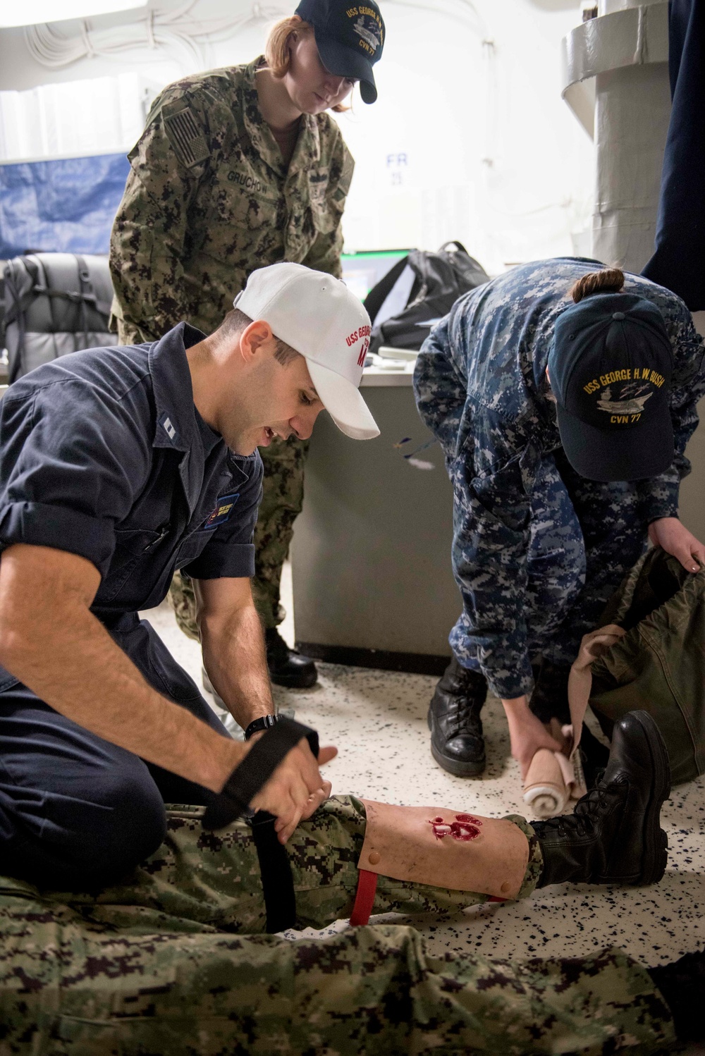 DVIDS - Images - Sailors Treat Simulated Wounds [Image 14 of 14]