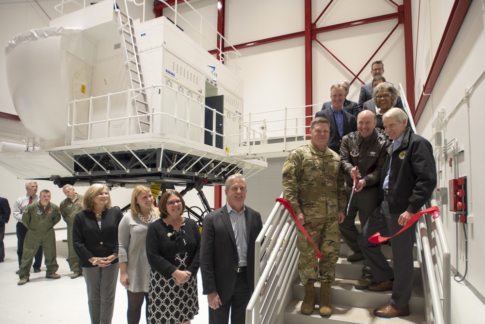 DVIDS - Images - Flight simulator opening ceremony [Image 8 of 13]