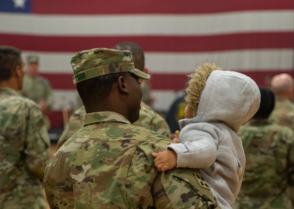 DVIDS - Images - 2IBCT Homecoming [Image 7 of 7]