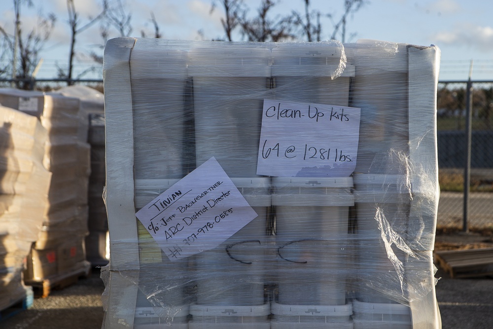 DVIDS - Images - 31st MEU, CLB-31 provide muscle for FEMA-directed ...