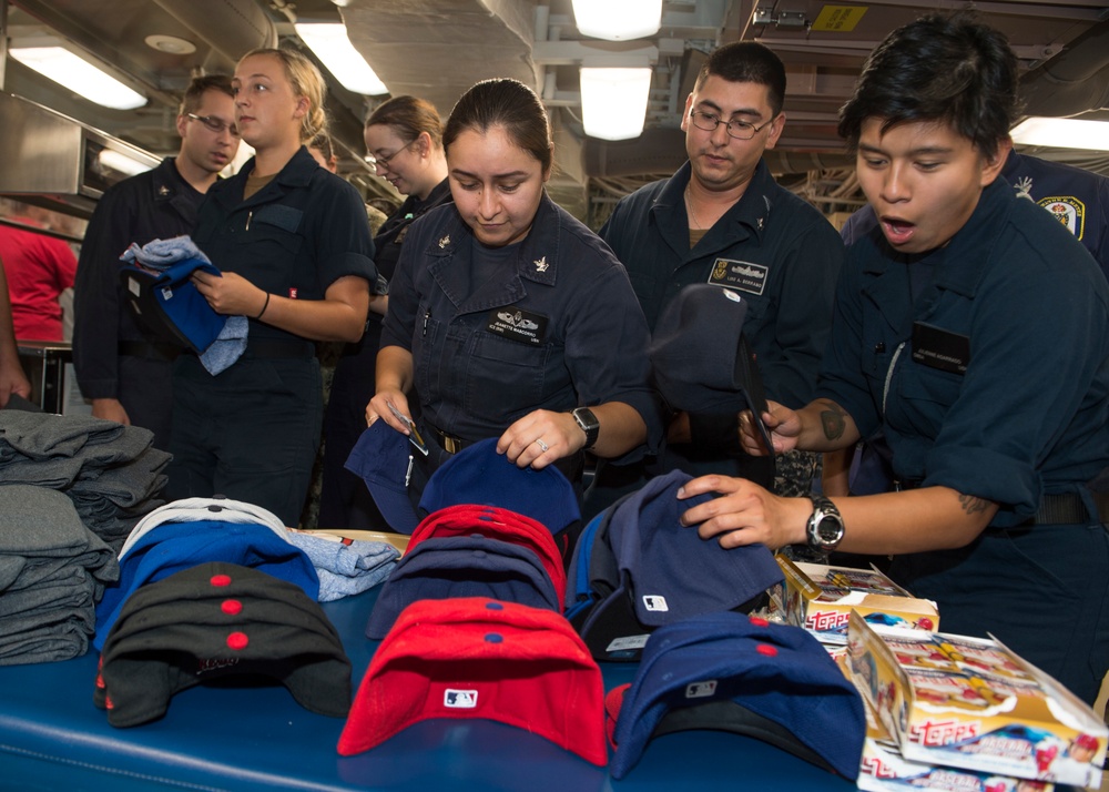 DVIDS - Images - MLB Players Visit JBPHH [Image 3 of 3]
