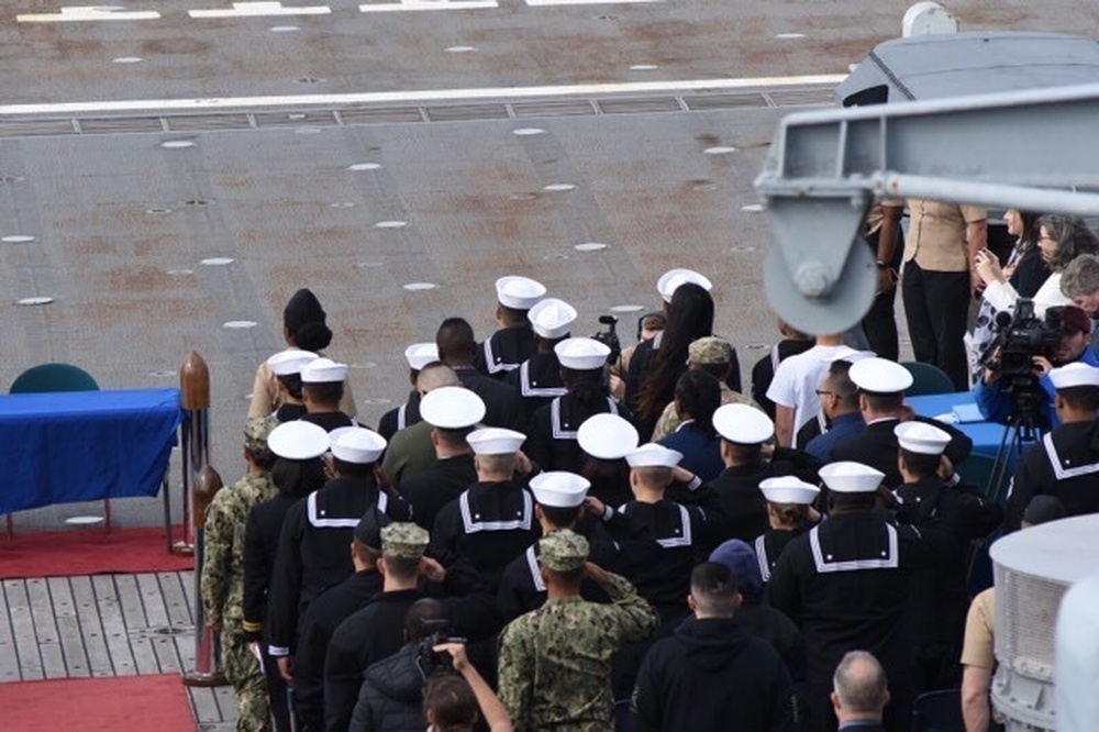 DVIDS - Images - Naval Museum hosts a naturalization ceremony [Image 11 ...
