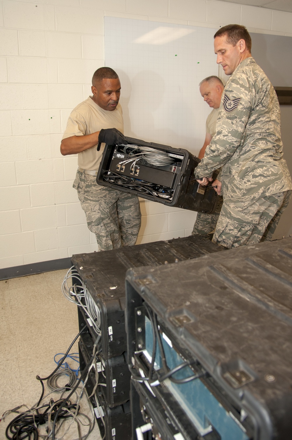 DVIDS - News - Va. National Guard Airmen prep communications gear for ...