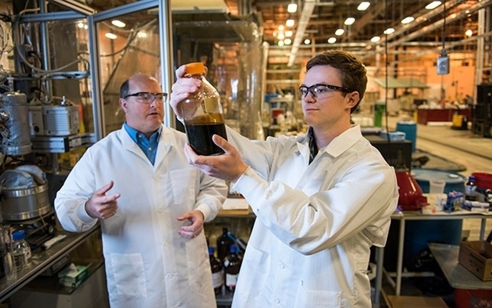 DVIDS - News - Turning paper waste into jet fuel