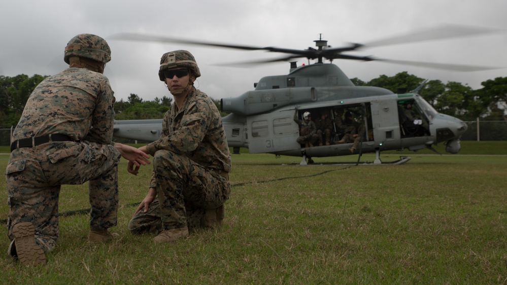 DVIDS - Images - Weapons Company Marines conduct aerial fast rope ...