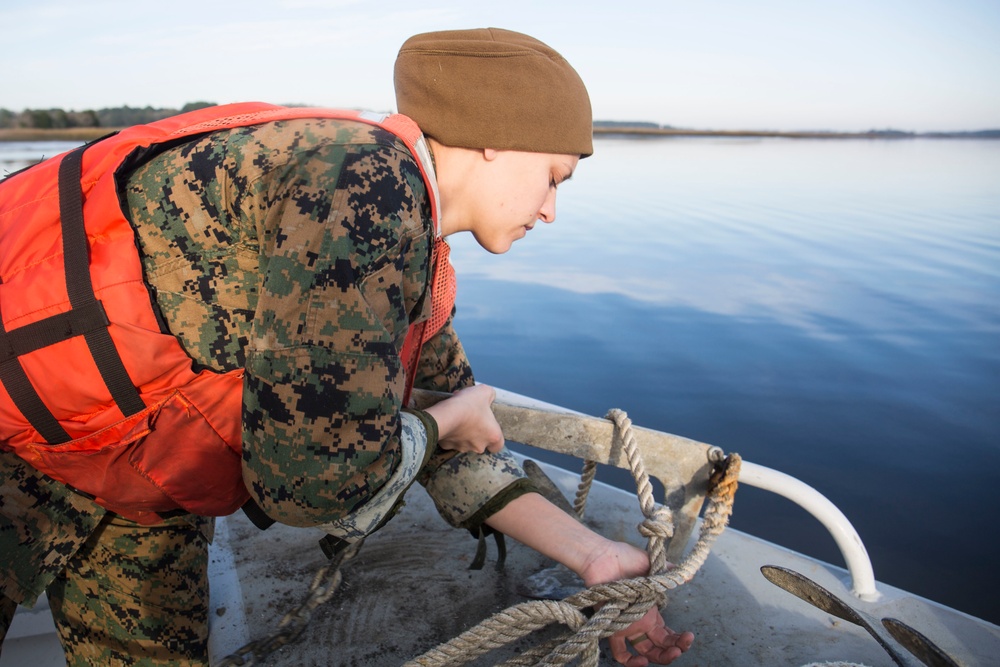 DVIDS - Images - Fightertown's Fuel [Image 4 of 5]