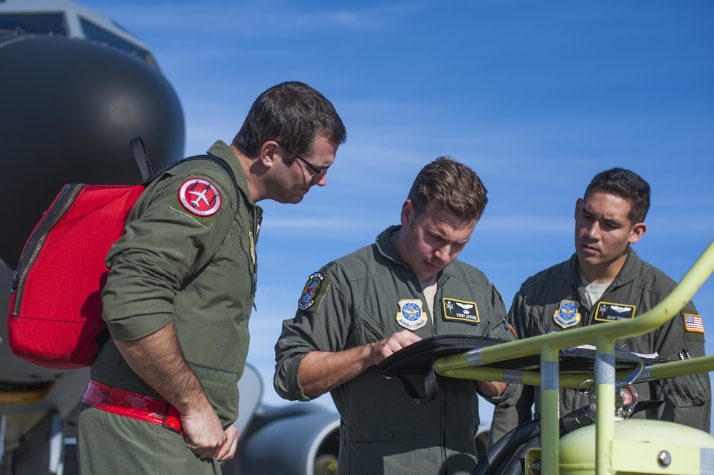 DVIDS - News - 6th Air Mobility Wing Airmen fuel Emerald Warrior 2019