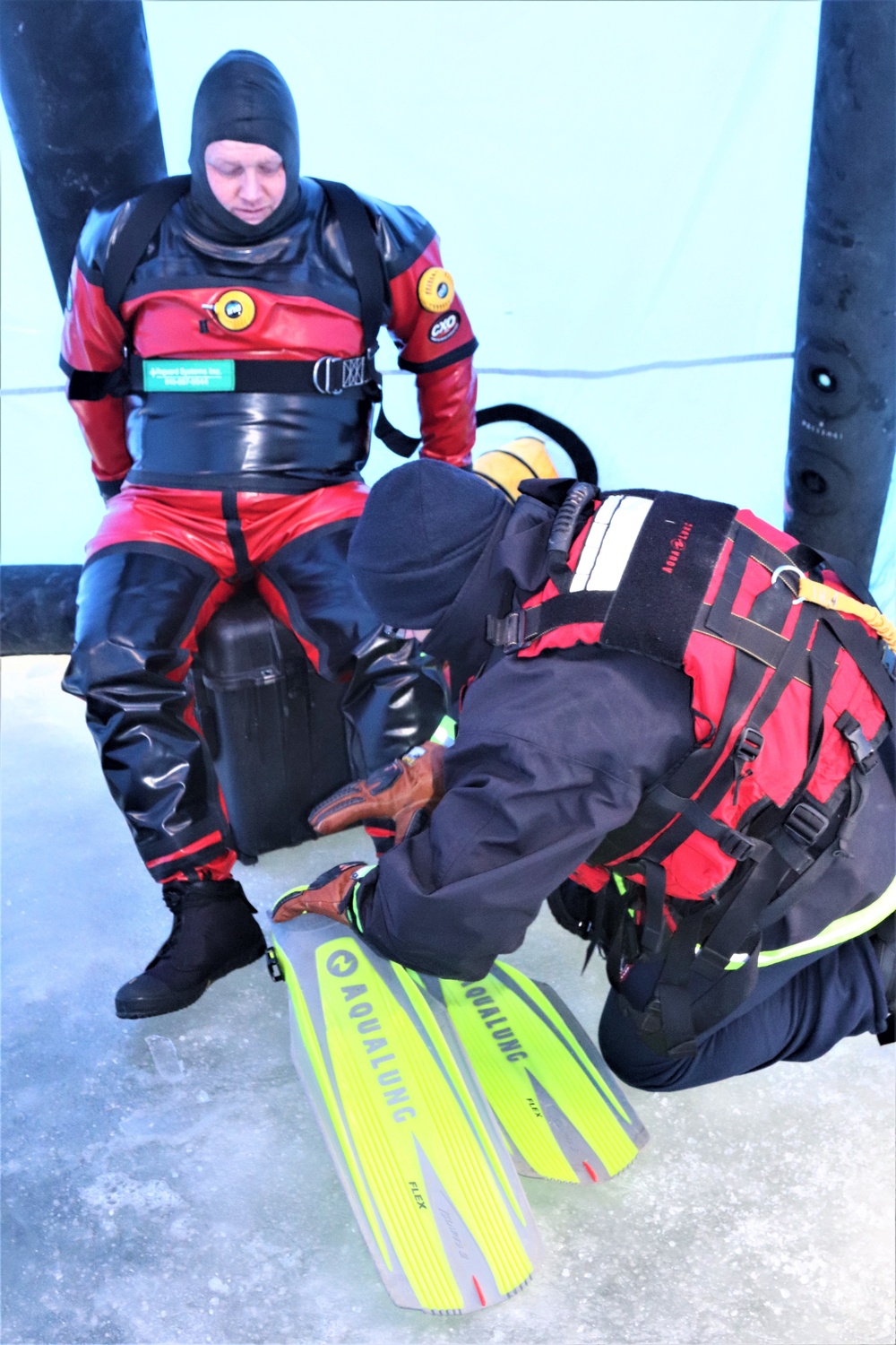 DVIDS - Images - Fort McCoy firefighters learn, practice diving under ...