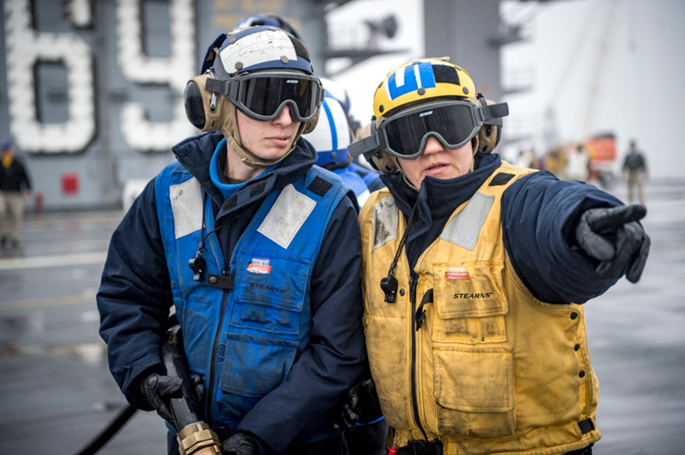 DVIDS - Images - 190212-N-EE423-0042 [Image 7 of 33]