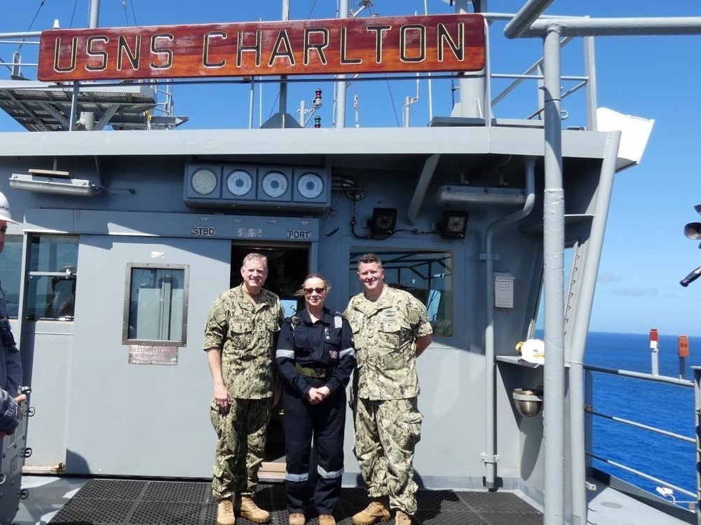 DVIDS - Images - MSC Commander Visits MPSRON 3 in Saipan [Image 3 of 4]