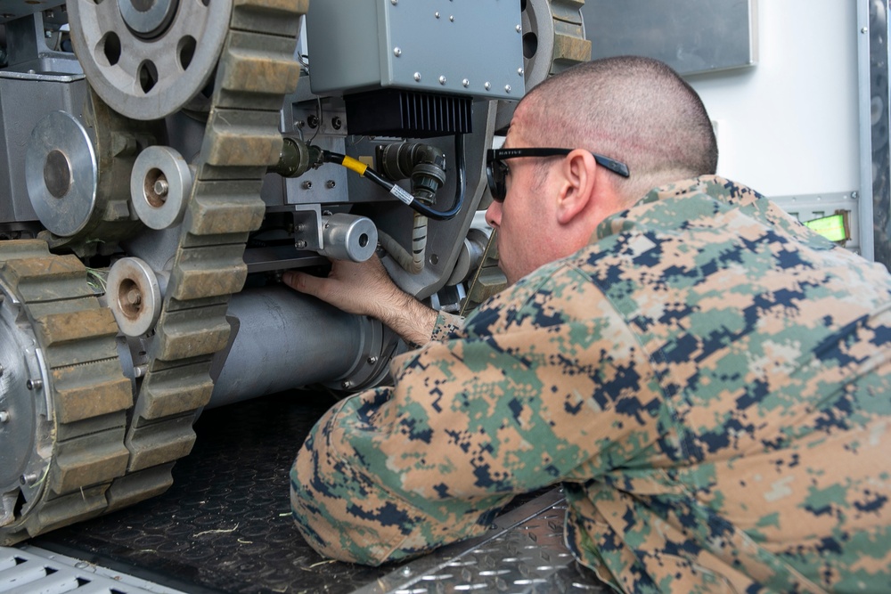 DVIDS - Images - EOD train at MCTAB [Image 2 of 7]