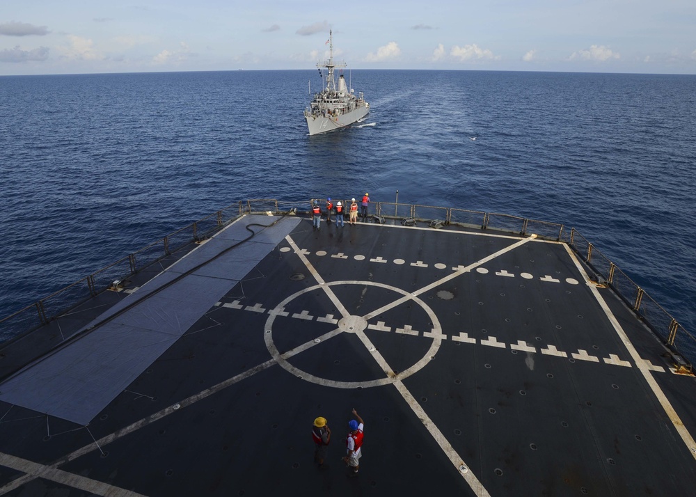 DVIDS - Images - USS Chief Conducts RAS With USNS Guadalupe [Image 8 of 8]