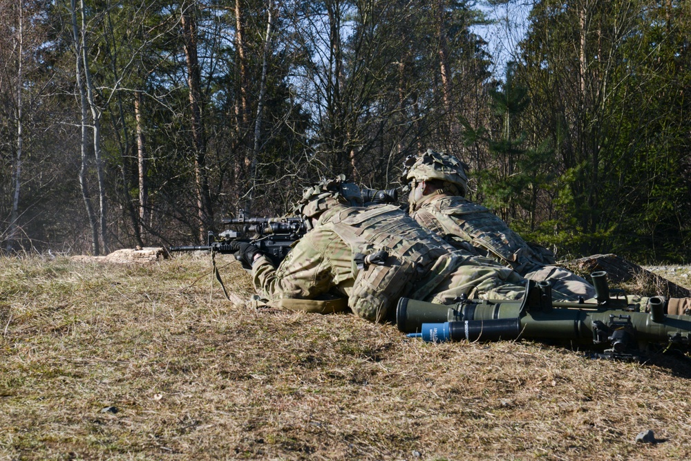DVIDS - Images - 2-503rd Squad Live Fire [Image 8 of 10]