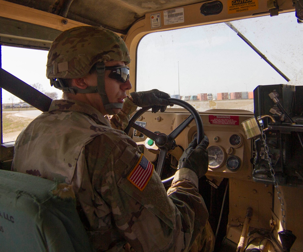 DVIDS - Images - Soldiers conduct drivers training [Image 5 of 6]