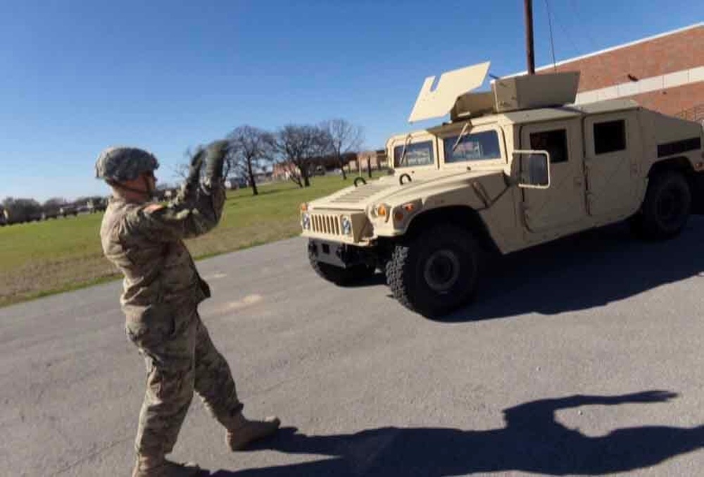 DVIDS - Images - 2-381 TRANS BN Instructor Shows Soldiers Ground ...