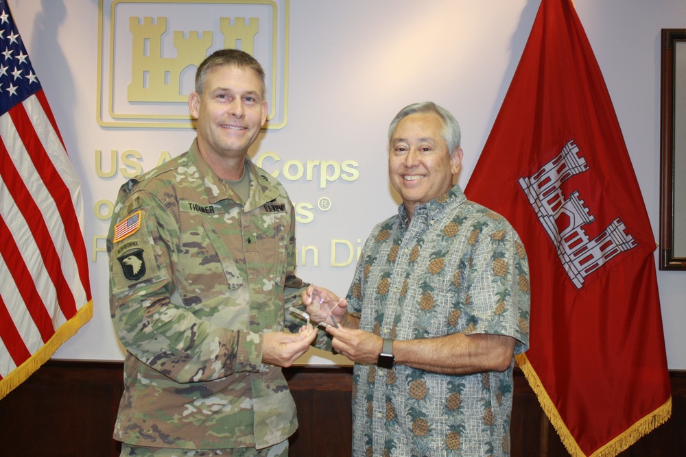 DVIDS - Images - Top POD civilian leader receives award [Image 1 of 4]