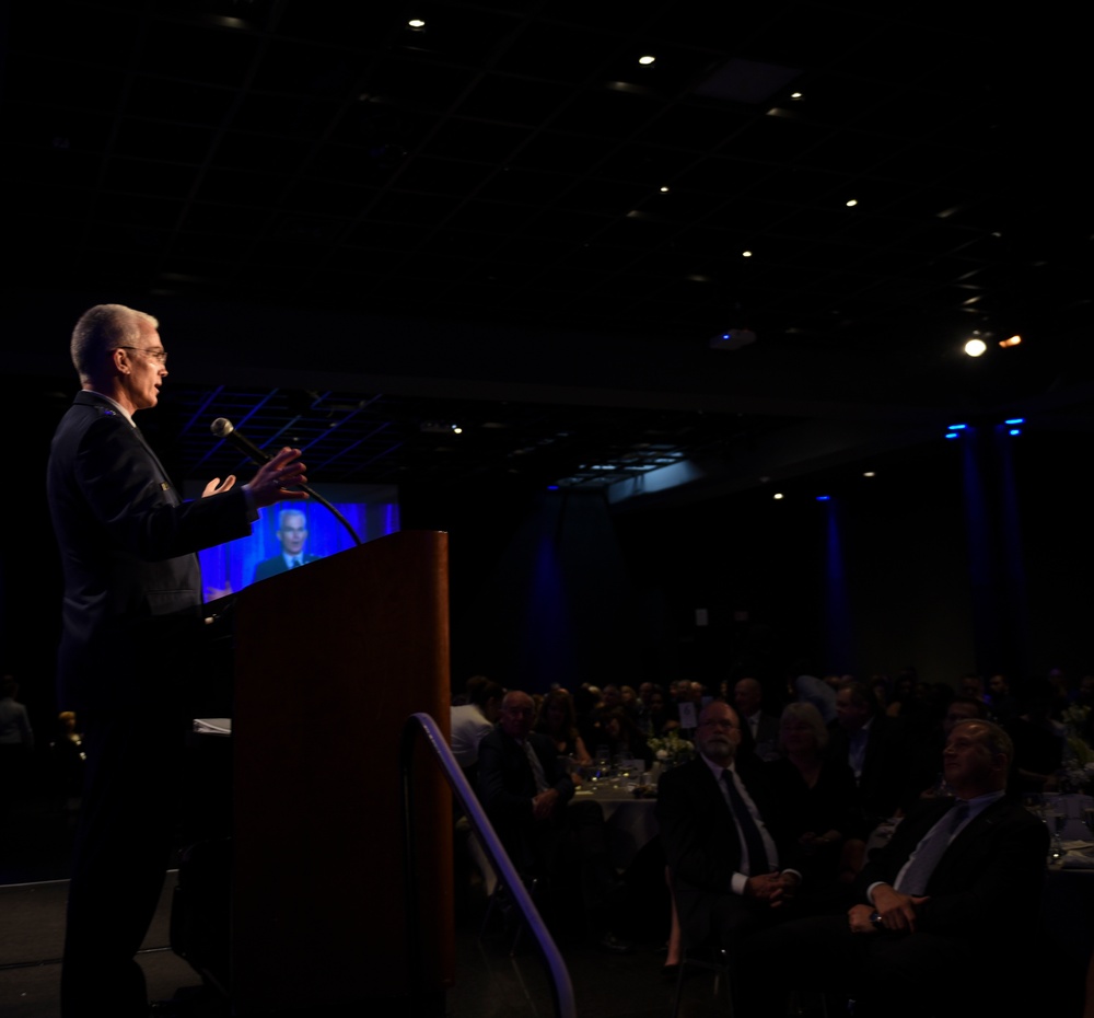 DVIDS - Images - VCJCS attends Sentinels of Freedom Annual Gala [Image ...