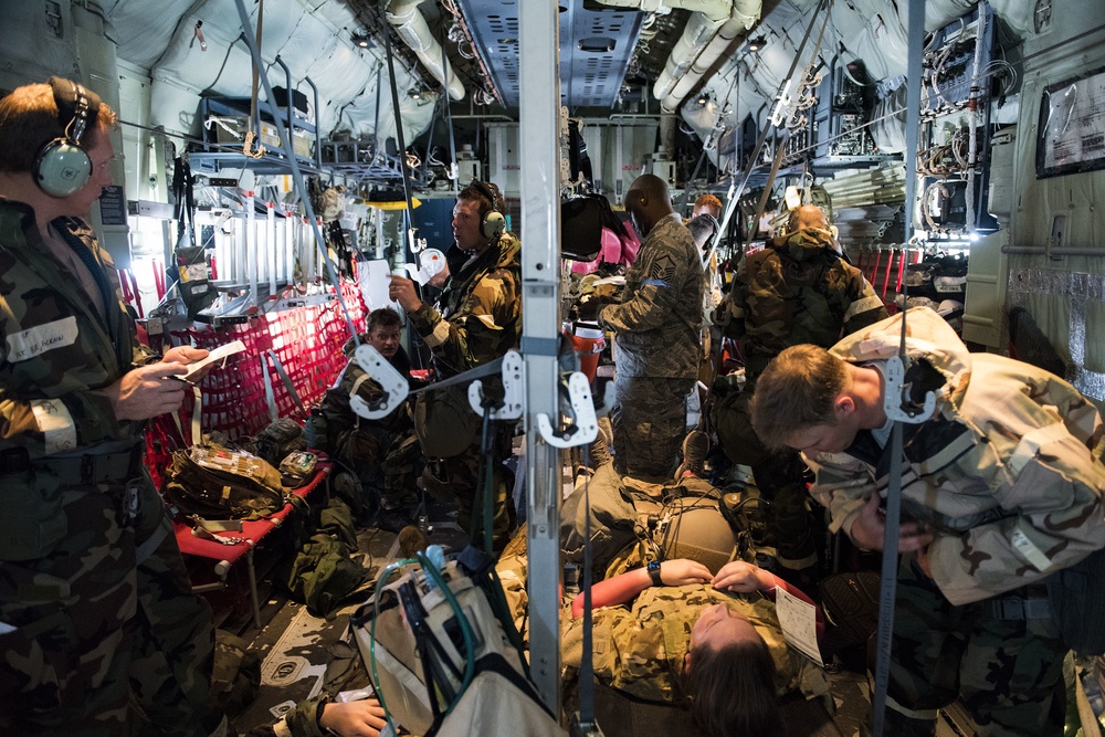 DVIDS - Images - 347th RQG train to rescue during FT 19-04 [Image 17 of 19]