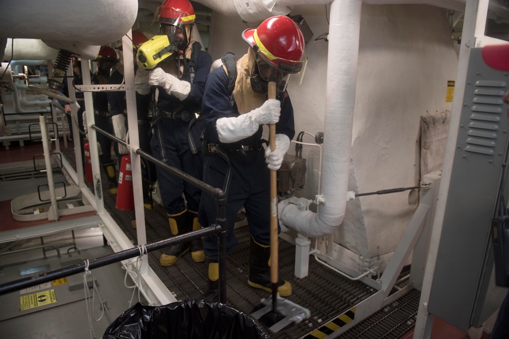 DVIDS - Images - USS Spruance conducts damage control training [Image 1 ...