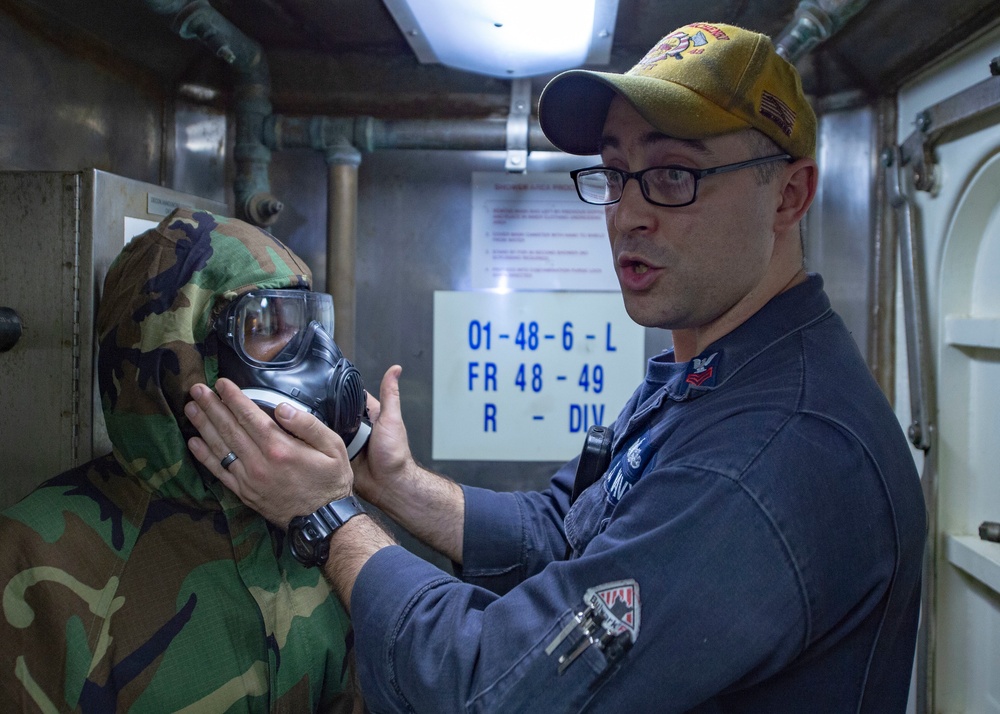 DVIDS - Images - 190429-N-AT530-1176 [Image 3 of 7]