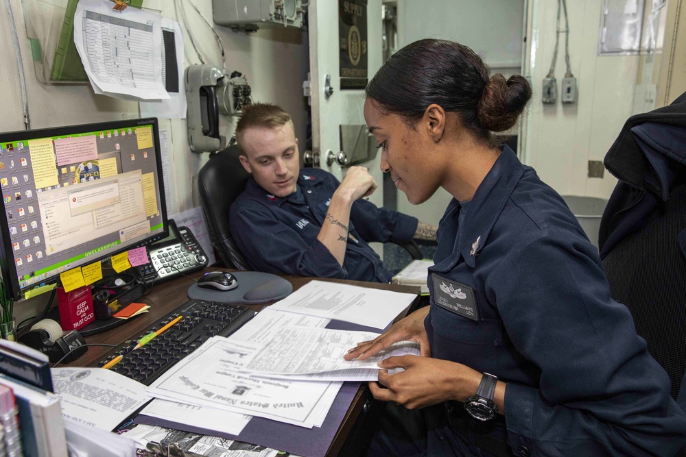 DVIDS - Images - Chief Petty Officer Selection Board Package [Image 5 of 6]