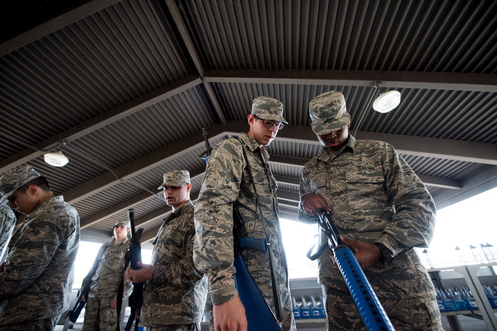 DVIDS - Images - 331TRS: Weapon Familiarization Training [Image 16 of 16]