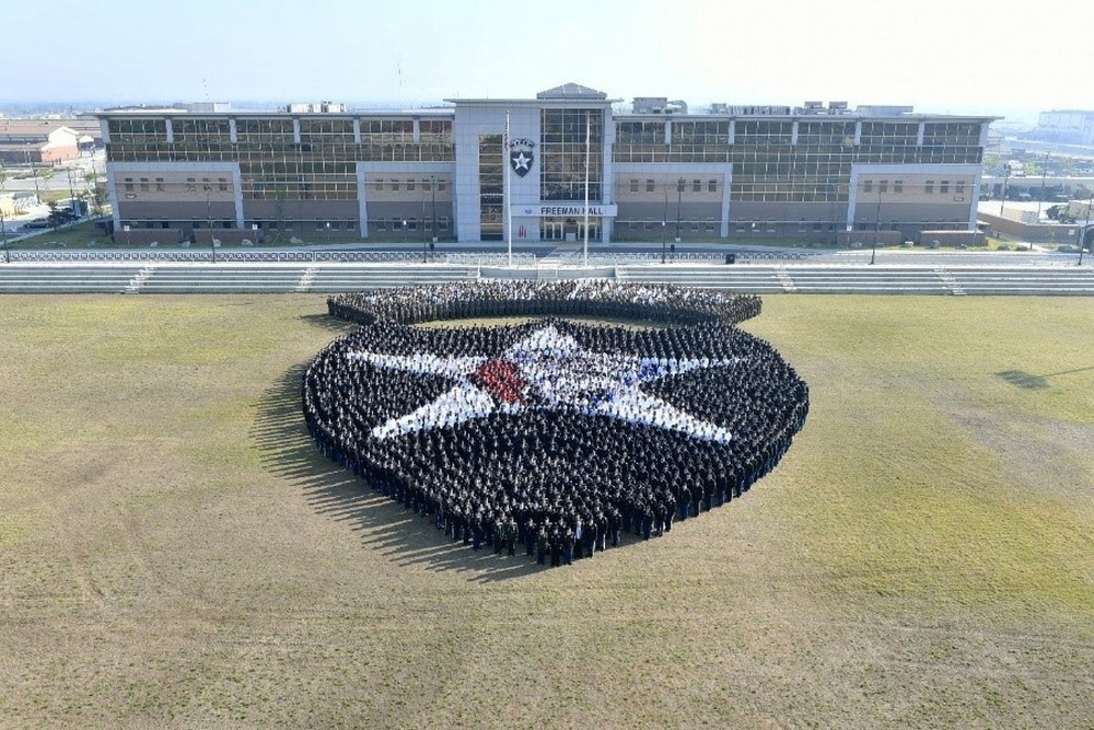 DVIDS - Images - 2ID/RUCD displays Warrior pride, replicates living ...