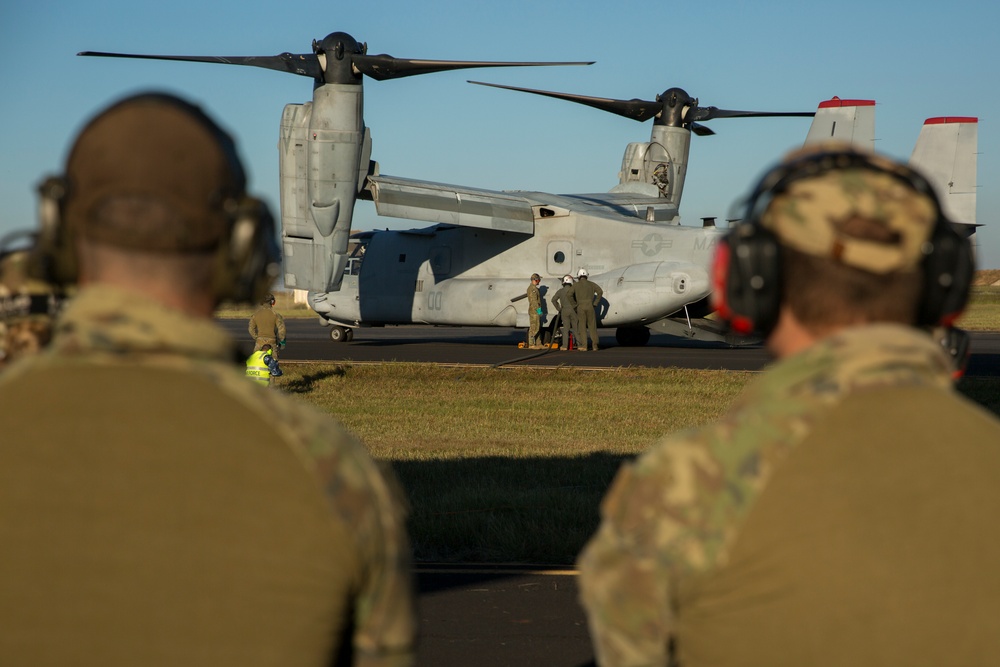 DVIDS - Images - U.S. Marines and ADF conduct refueling [Image 3 of 5]