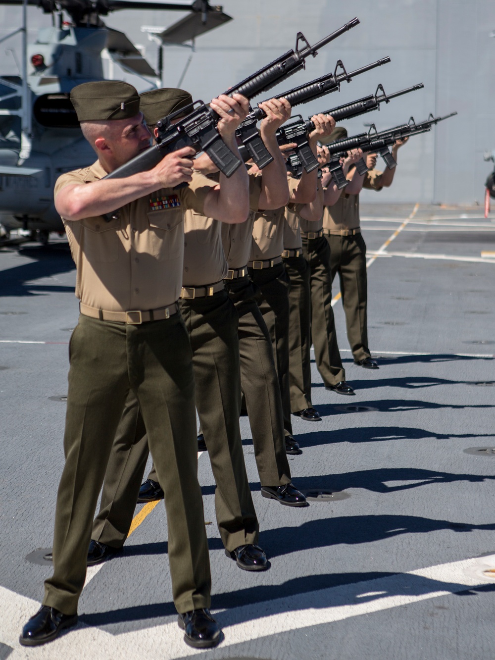 DVIDS - Images - 11th MEU Burial at Sea aboard USS JPM [Image 16 of 16]