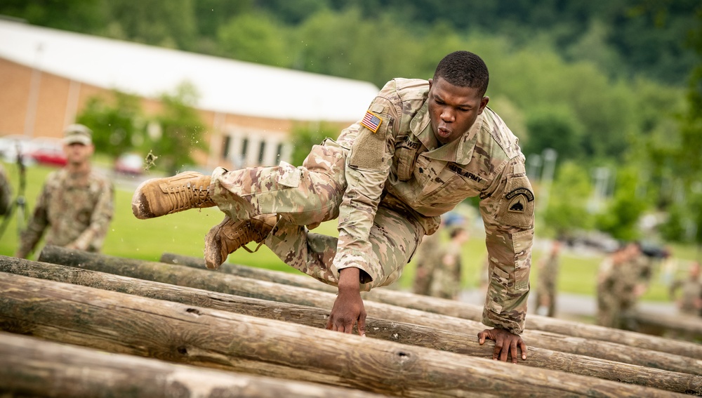 DVIDS - Images - Soldiers vie for Region II 'Best Warrior’ title [Image ...