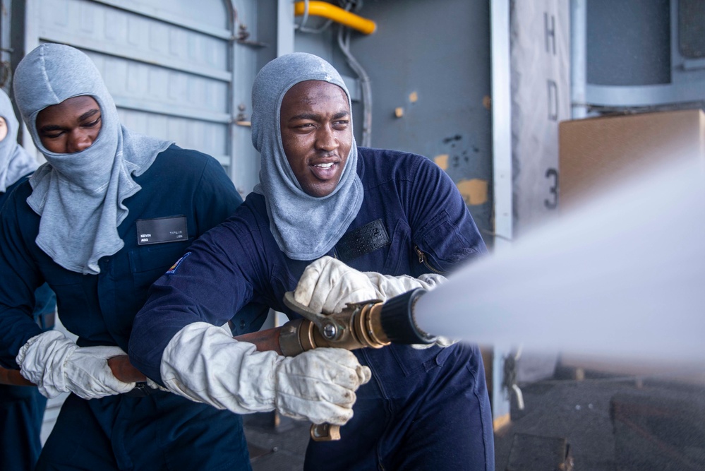 DVIDS - Images - Damage Control Training [Image 5 of 5]