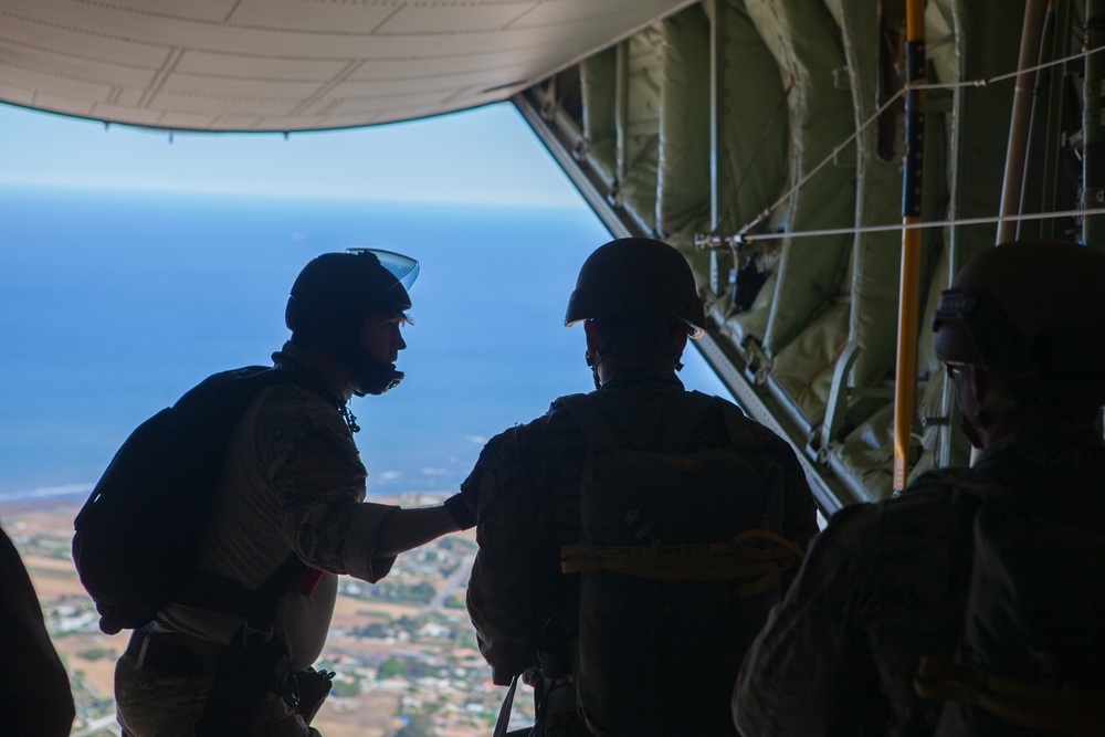DVIDS - Images - Static Line Jump: SPMAGTF-CR-AF 19.2 Marines increase ...