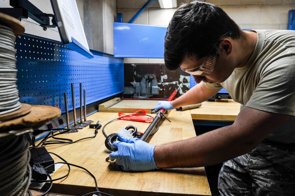 DVIDS - Images - ISO dock provides Kadena’s air mission [Image 15 of 30]