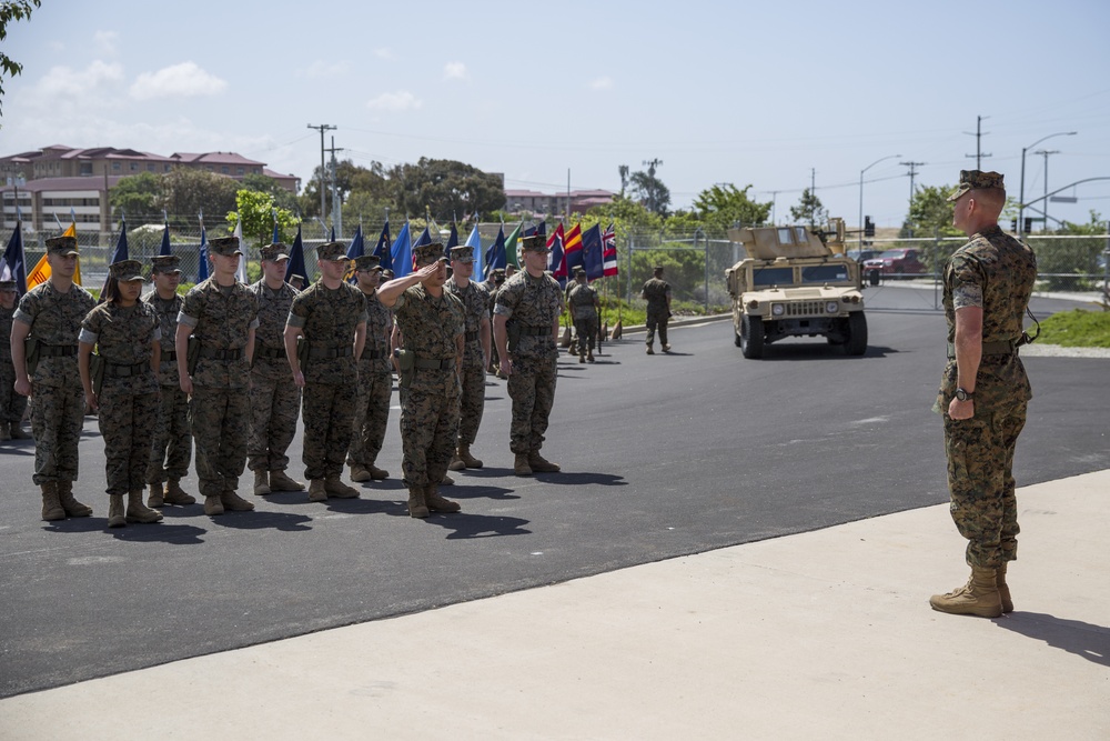 DVIDS - Images - 1st ANGLICO Relief and Appointment Ceremony [Image 7 of 7]