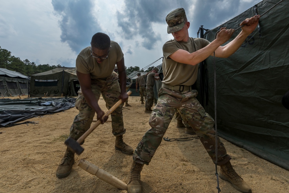 DVIDS - Images - Signal Soldiers Dig In to Support Combat Support ...