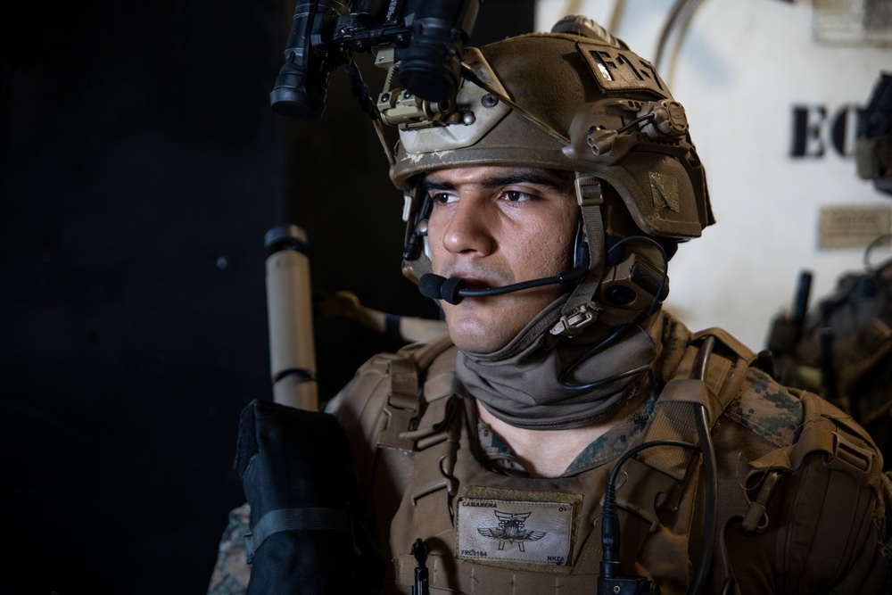 DVIDS - Images - 31st MEU Reconnaissance Marine prepares for VBSS ...